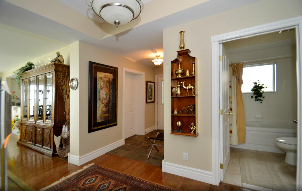 Foyer to bath – Canadian Art Junkie